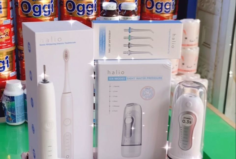 Set Chăm Sóc Răng Miệng Máy Tăm Nước Halio Irrigator và Bàn Chải Điện ...