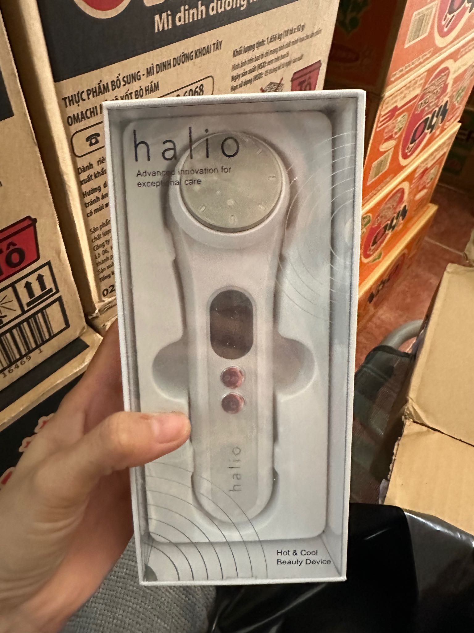 Máy Massage Đẩy Tinh Chất Nâng Cơ Mặt Nóng Lạnh Halio Ion Hot & Cool ...