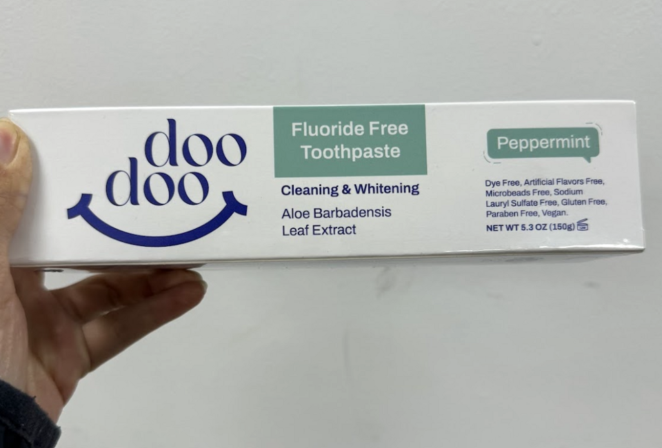 Kem Đánh Răng Doodoo Fluoride Free Toothpaste Làm Trắng Răng 150g ...