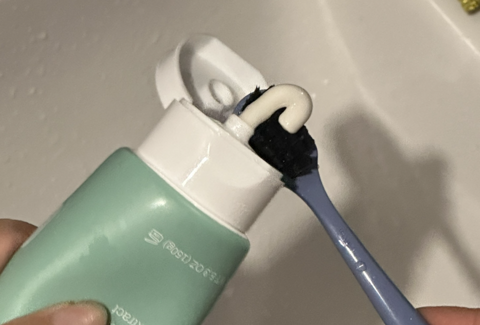 Kem Đánh Răng Doodoo Fluoride Free Toothpaste Làm Trắng Răng 150g ...